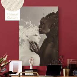 Bilderwelten Leinwandbild - Hochformat Milch & Kaffee Kuss