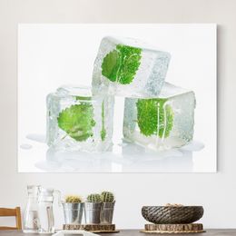 Bilderwelten Leinwandbild - Querformat Drei Eisw&uuml;rfel mit Melisse