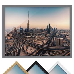 Bilderwelten Bild mit Rahmen - Querformat Abendstimmung in Dubai