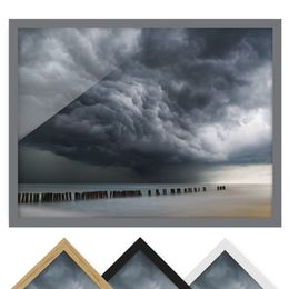 Bilderwelten Bild mit Rahmen - Querformat Sturmwolken &uuml;ber der Ostsee