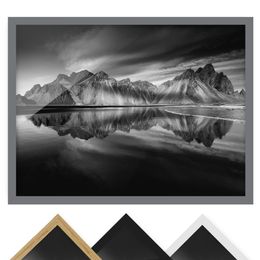 Bilderwelten Bild mit Rahmen - Querformat Vesturhorn in Island