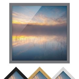 Bilderwelten Bild mit Rahmen - Quadrat Sonnenaufgang schwedischer See