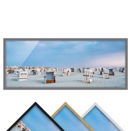 Bilderwelten Bild mit Rahmen Strandk&ouml;rbe an der Nordsee