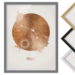 Bilderwelten Bild mit Rahmen - Hochformat Sternzeichen Widder Gold