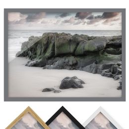 Bilderwelten Bild mit Rahmen - Querformat Felsen am Strand