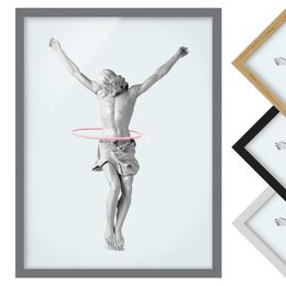 Bilderwelten Bild mit Rahmen - Hochformat Jesus mit Hula Hoop Reifen