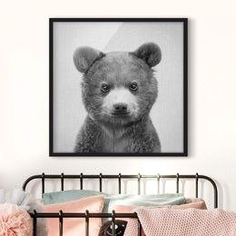 Bilderwelten Bild mit Rahmen Baby B&auml;r Bruno Schwarz Wei&szlig;