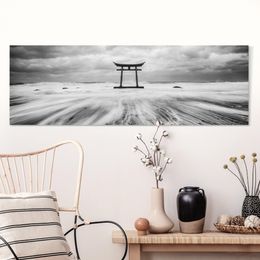 Bilderwelten Leinwandbild Japanisches Torii im Meer