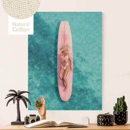 Bilderwelten Leinwandbild Surfergirl auf Rosa Board
