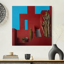 Bilderwelten Leinwandbild Rote Architektur mit Kakteen