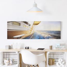 Bilderwelten Leinwandbild - Panorama Segelboot auf blauem Meer bei Sonnenschein