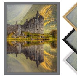 Bilderwelten Bild mit Rahmen - Hochformat Kilchurn Castle in Schottland