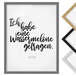 Bilderwelten Bild mit Rahmen - Hochformat Ich habe eine Wassermelone getragen