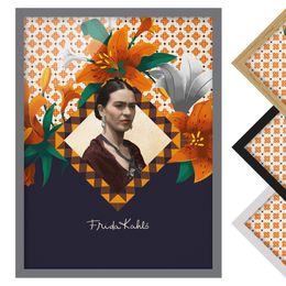 Bilderwelten Bild mit Rahmen - Hochformat Frida Kahlo - Lilien