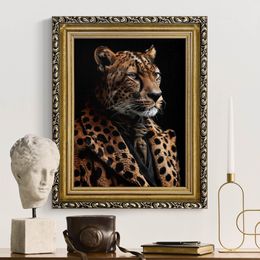 Bilderwelten Bild mit Barockrahmen Antik Tiere Digital Art Barock schwarz - Gepard im Anzug - edle Optik Jugendzimmer