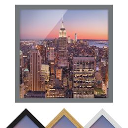 Bilderwelten Bild mit Rahmen - Quadrat Sonnenuntergang Manhattan New York City