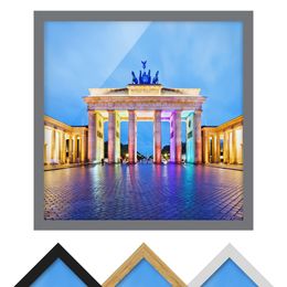 Bilderwelten Bild mit Rahmen - Quadrat Erleuchtetes Brandenburger Tor