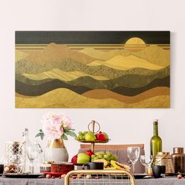 Leinwandbild Wellenf&ouml;rmige Berglandschaft