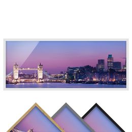 Architektur & Skyline Bild mit Rahmen Tower Bridge in London at Night