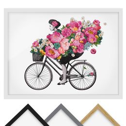 Gerahmtes Bild Illustration Frau auf Fahrrad Collage bunte Blumen