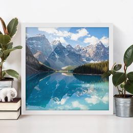 Bild mit Rahmen Kristallklarer Bergsee