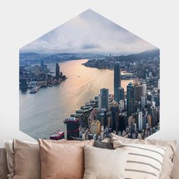 Hexagon Fototapete selbstklebend Hongkong bei Sonnenaufgang
