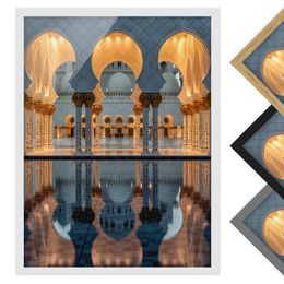 Architektur & Skyline Bild mit Rahmen Reflexionen in der Moschee