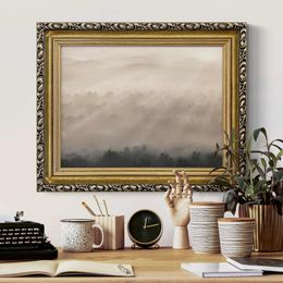Bilderwelten Bild mit Barockrahmen Antik Wald Tropisch Barock beige - Sonnenstrahlen &uuml;ber Dschungeldach - B&auml;ume Wohnzimmer Schlafzimmer
