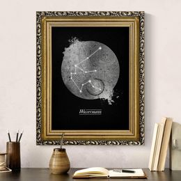 Bilderwelten Bild mit Barockrahmen Antik Spirituell Digital Art Barock silber - Sternzeichen Wassermann Silber - Sternzeichen Jugendzimmer