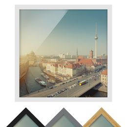 Architektur & Skyline Bild mit Rahmen Berlin am Morgen