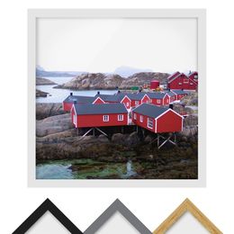 Architektur & Skyline Bild mit Rahmen Siedlung im Fjord