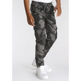Cargohose Kidsworld "in coolen Tarnfarben", Jungen, Gr. 152, N-Gr, grau (grau, tarnfarben), Twill, Obermaterial: 98% Baumwolle, 2% Elasthan, tarnfarben, Basic lang, Hosen Cargohose, mit l&auml;ssigen Cargotaschen