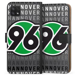 DeinDesign Galaxy A22 5G Handy Klapph&uuml;lle Handyh&uuml;lle aus Kunst Leder schwarz Flip Case Official Licensed Product H96 Hannover 96 Sideflip mit langer Lasche