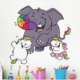 Bilderwelten Wandtattoo Tiere modern selbstklebend bunt - Pummeleinhorn - Elefant mit Einh&ouml;rnern - Einhorn Kinderzimmer Baby M&auml;dchen Jungen