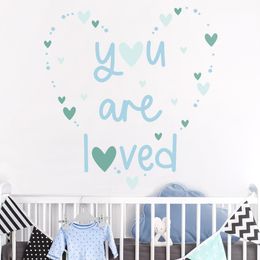 Bilderwelten Wandtattoo Spr&uuml;che modern selbstklebend Wandaufkleber - You are loved Herz Blau - Spr&uuml;che Kinderzimmer Baby M&auml;dchen Jungen