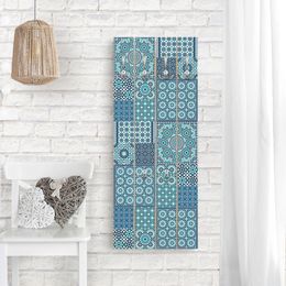 Bilderwelten Wandgarderobe Holzpalette Marokkanische Mosaikfliesen t&uuml;rkis blau