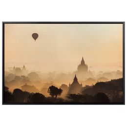 Leinwandbild Hei&szlig;luftballon im Nebel