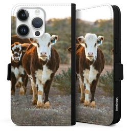 DeinDesign iPhone 14 Pro Max Handy Klapph&uuml;lle Handyh&uuml;lle aus Kunst Leder schwarz Flip Case Cow Farmer Calf Sideflip mit Lasche