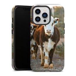DeinDesign iPhone 13 Pro Handy Panzer Handyh&uuml;lle robuste Outdoor H&uuml;lle Schutzh&uuml;lle gl&auml;nzend Cow Farmer Calf Tough Case