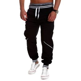 behype Herren Sweathose "STRIPE", schwarz, Gr. S, 100% Baumwolle, Hosen, mit Kontrast-Akzenten