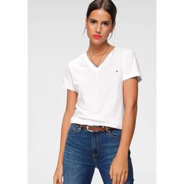 Tommy Hilfiger T-Shirt »HERITAGE V-NK TEE« mit Logo-Flag auf der Brust classic white XXS (32) XXS (32) Schlichtes Shirt von Tommy Hilfiger Womanswear
