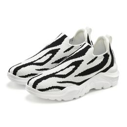 Damen Sneaker, French Connection, Gr. 37, schwarz-wei&szlig;, Obermaterial: 100% Textilmaterial. Decksohle: 100% Textilmaterial. Futter: 100%