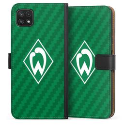 DeinDesign Galaxy A22 5G Handy Klapph&uuml;lle Handyh&uuml;lle aus Kunst Leder schwarz Flip Case Carbon Official Licensed Product Sv Werder Bremen Sideflip mit langer 