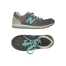 New Balance Sneaker Damen Gr&ouml;&szlig;e 35 Second Hand grau