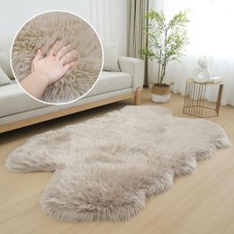 my home Fellteppich &raquo;Dena Teppiche, Fellform, waschbar&laquo; fellf&ouml;rmig 60 mm H&ouml;he Kunstfell, weich, Uni-Farben, Wohnzimmer, Schlafzimmer, Esszimmer...