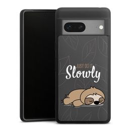 DeinDesign Google Pixel 7 Handy Premium Silikon Hülle Handyhülle schwarz Case Lazy Sunday Sayings Sloth Silikon Premium Case