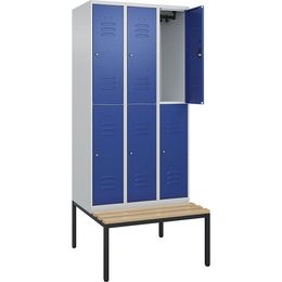 C+P Doppelstock-Spind Classic PLUS Sitzbank, 3 Abteile, lichtgrau / enzianblau, B 900 mm, Zylinderschloss, untergebaut, Buche-Hartholz