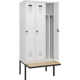 Schwarz-Weiß-Spind Evolo PLUS Sitzbank, schmal, 3 Abteile, Trennwand verkürzt, weiß, B 900 mm, Sicherheits-Drehriegel, mit auskragender Sitzbank, Buche kaiserkraft