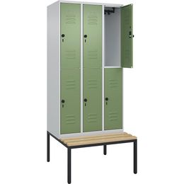 C+P Doppelstock-Spind Classic PLUS Sitzbank, 3 Abteile, lichtgrau / resedagrün, B 900 mm, Sicherheits-Drehriegel, untergebaut, Buche-Hartholz