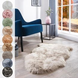 LUXOR living Fellteppich &raquo;Schaffell Namika&laquo; fellf&ouml;rmig 50 mm H&ouml;he echtes Lammfell, weich & flauschig, gro&szlig;e Farbauswahl, in 2 Gr&ouml;&szlig;en hanf...